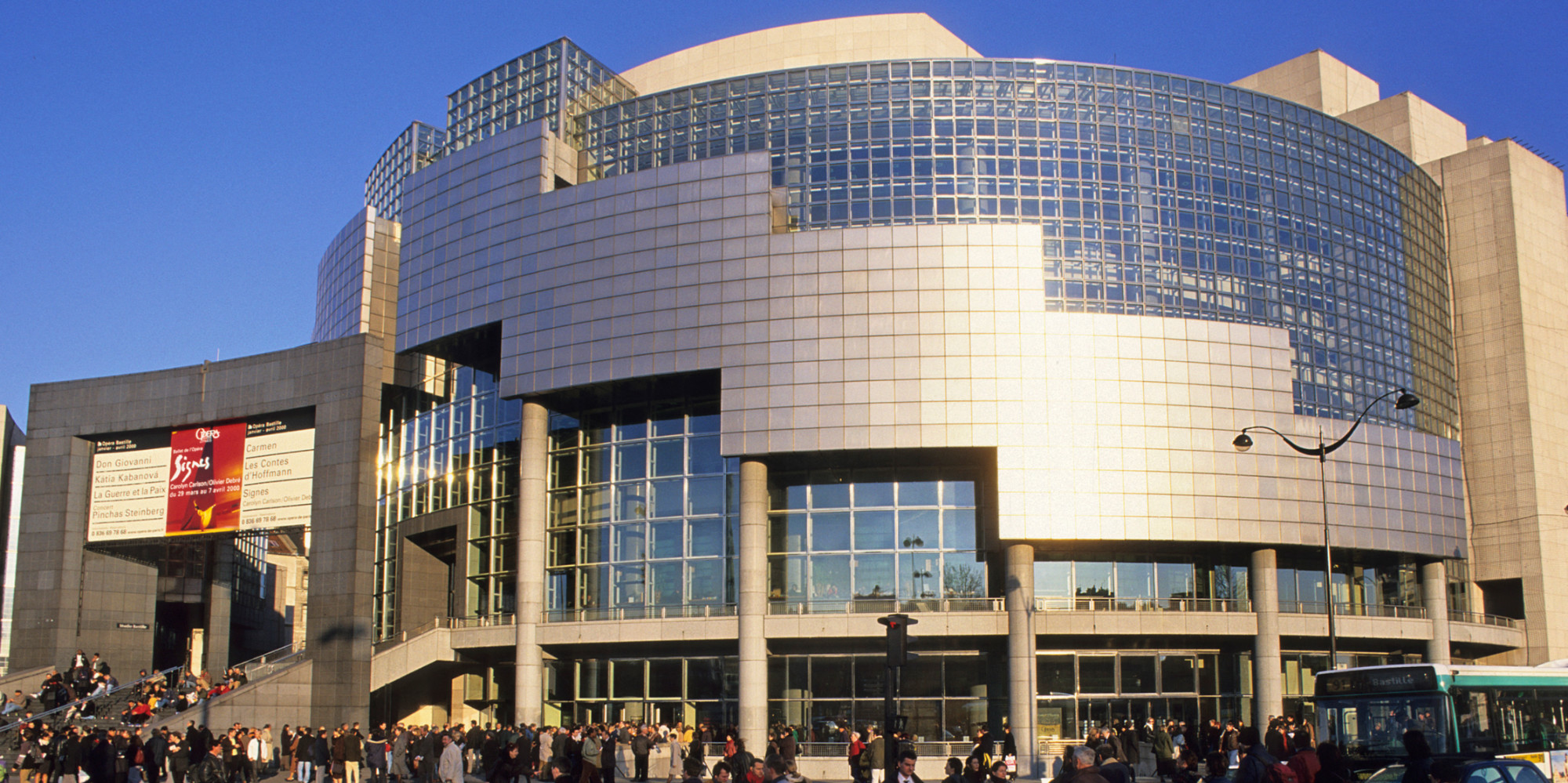 À l'Opéra de Paris, des danseurs étoiles forfaits avant le Lac des Cygnes