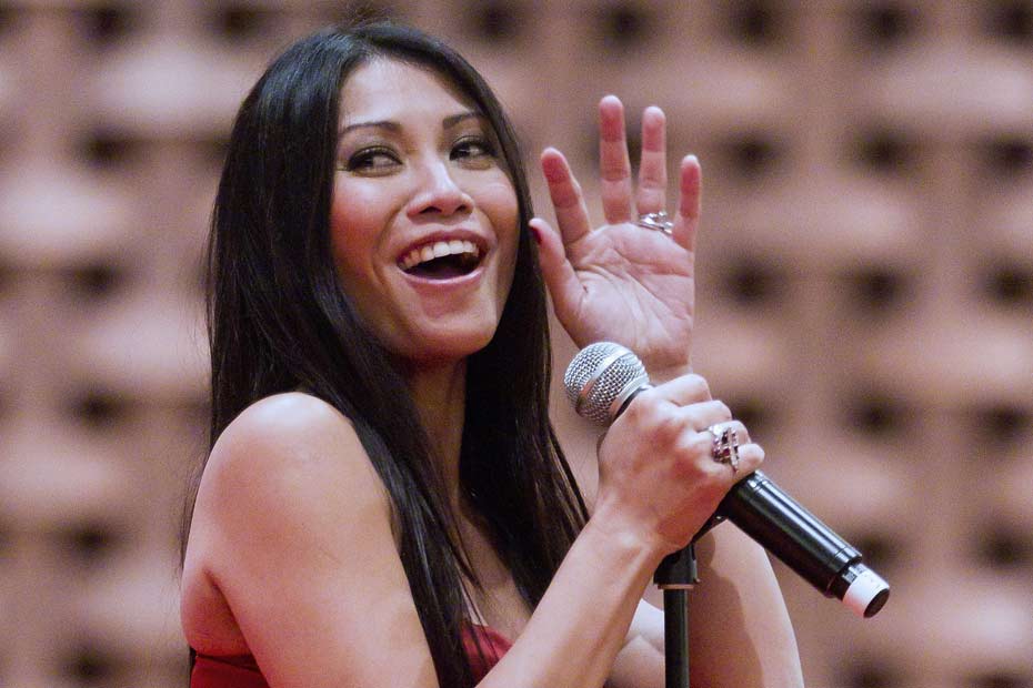 Eurovision : Anggun peut gagner.. si, si