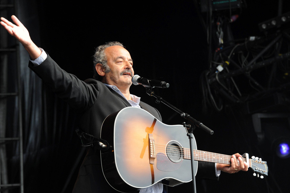 Louis Chedid, des chansons anti-"mauvaises nouvelles"