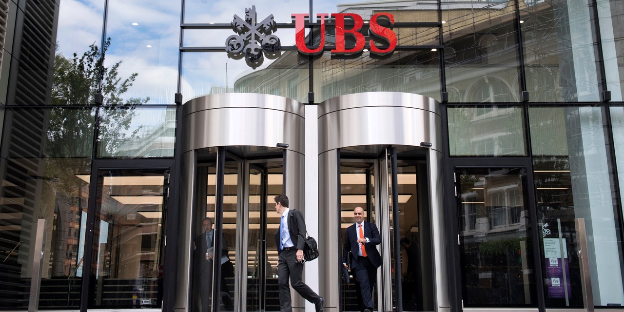 Fraude fiscale : le procès d'UBS s'ouvre lundi à Paris, sous la menace ...