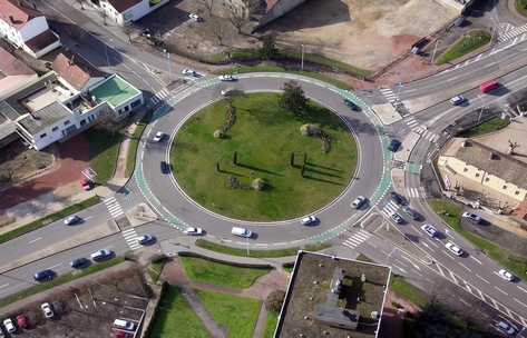 Giratoire et rond-point, des carrefours comme les autres
