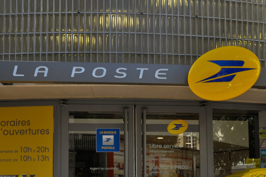 La Poste lance le courrier à deux vitesses