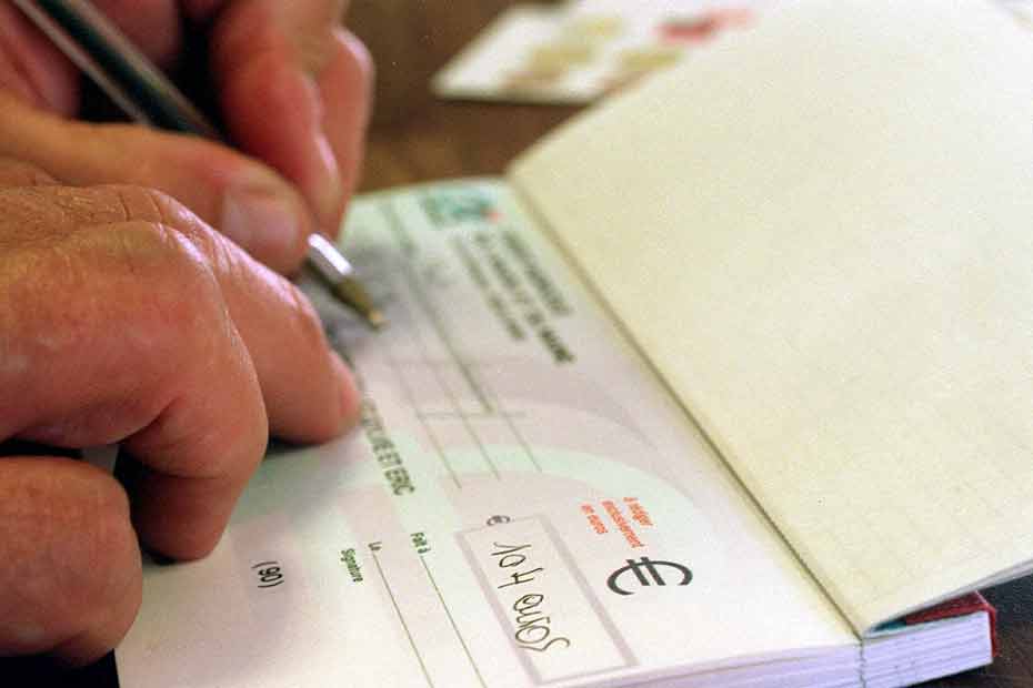 Le chéquier en voie de disparition