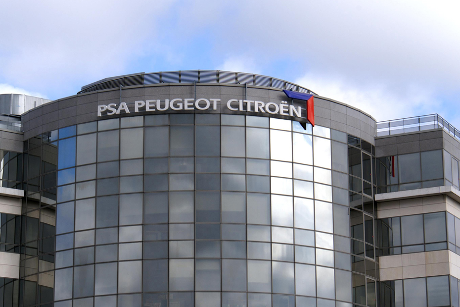 PSA Peugeot-Citroën se serre la ceinture