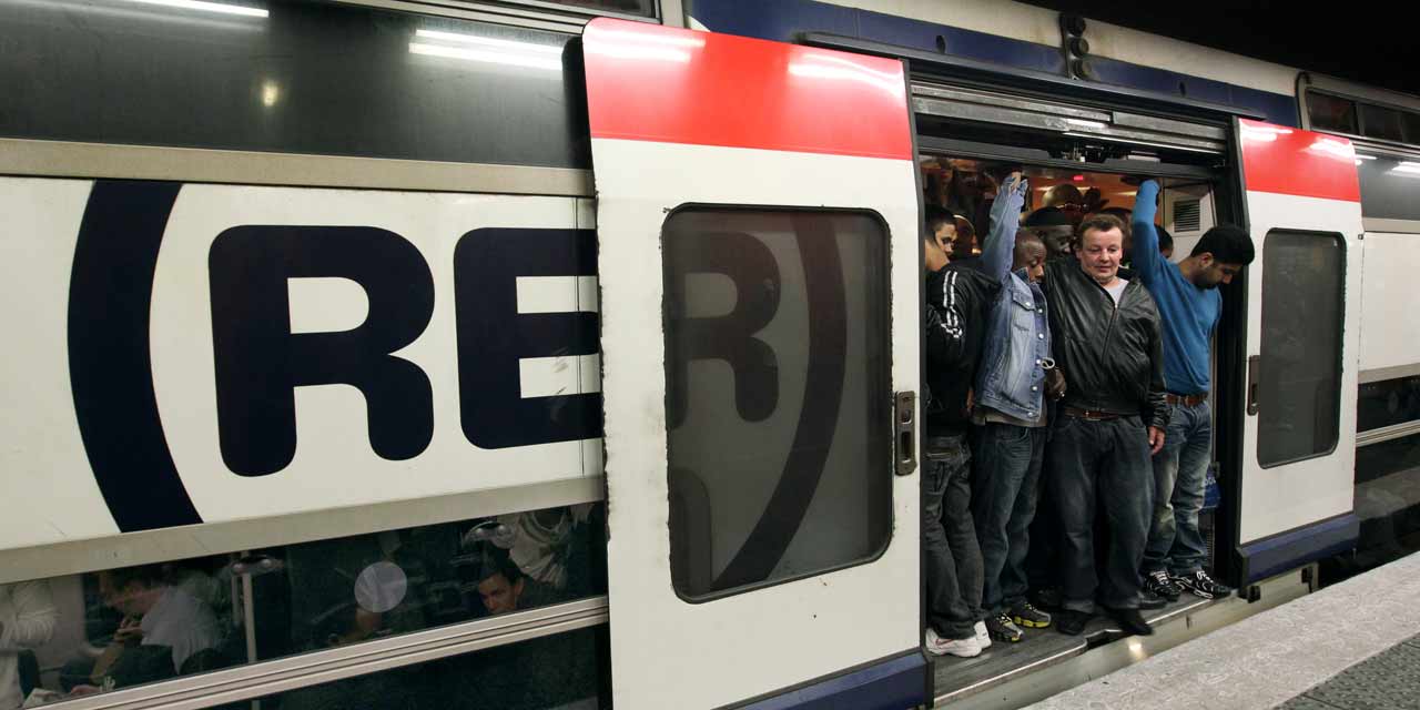SNCF : des usagers lancent une action de groupe contre le RER A