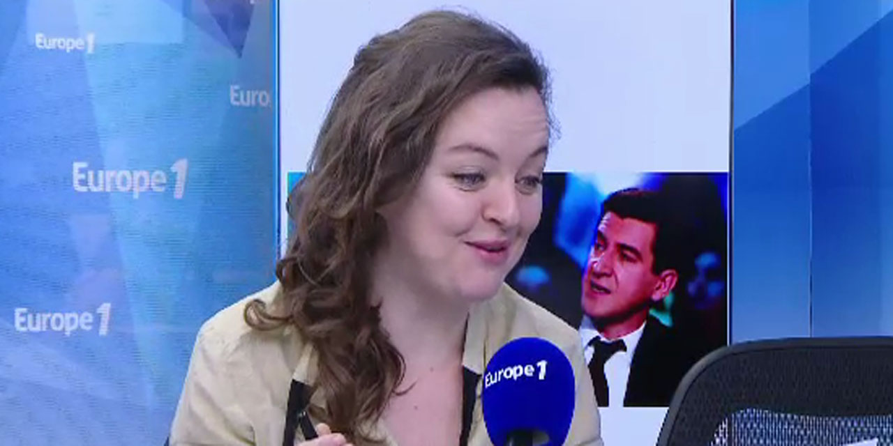 Caroline Roux, la journaliste entre Arlette Chabot et Christina Cordula