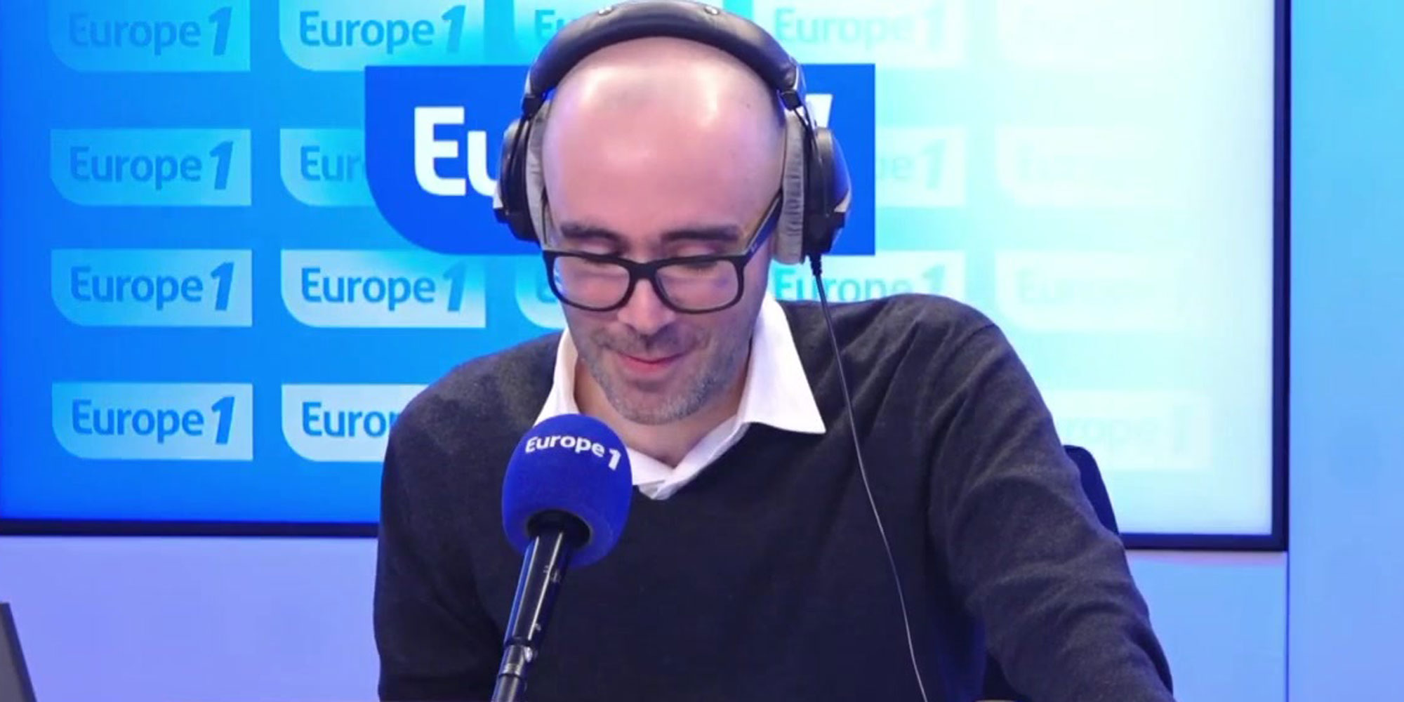 La BBC traverse une très grosse crise et M6 va faire voyager des élèves ...