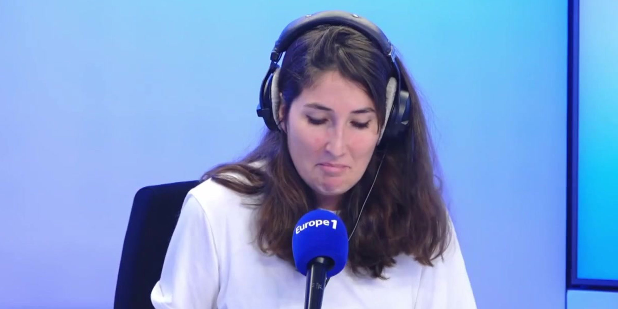 The apologies of the weekly "Le film français", the group La Provence ...