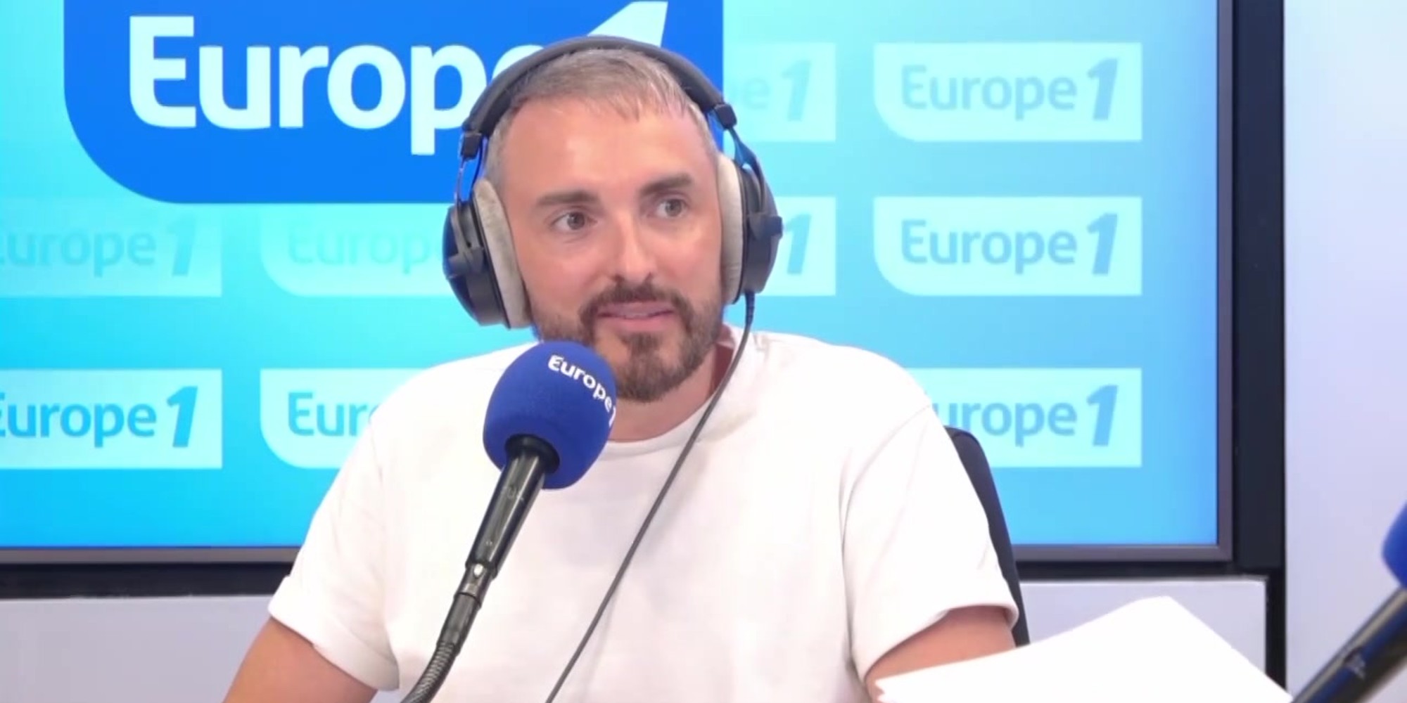 Christophe Willem répond aux questions du "5,4,3,2,1 Promo