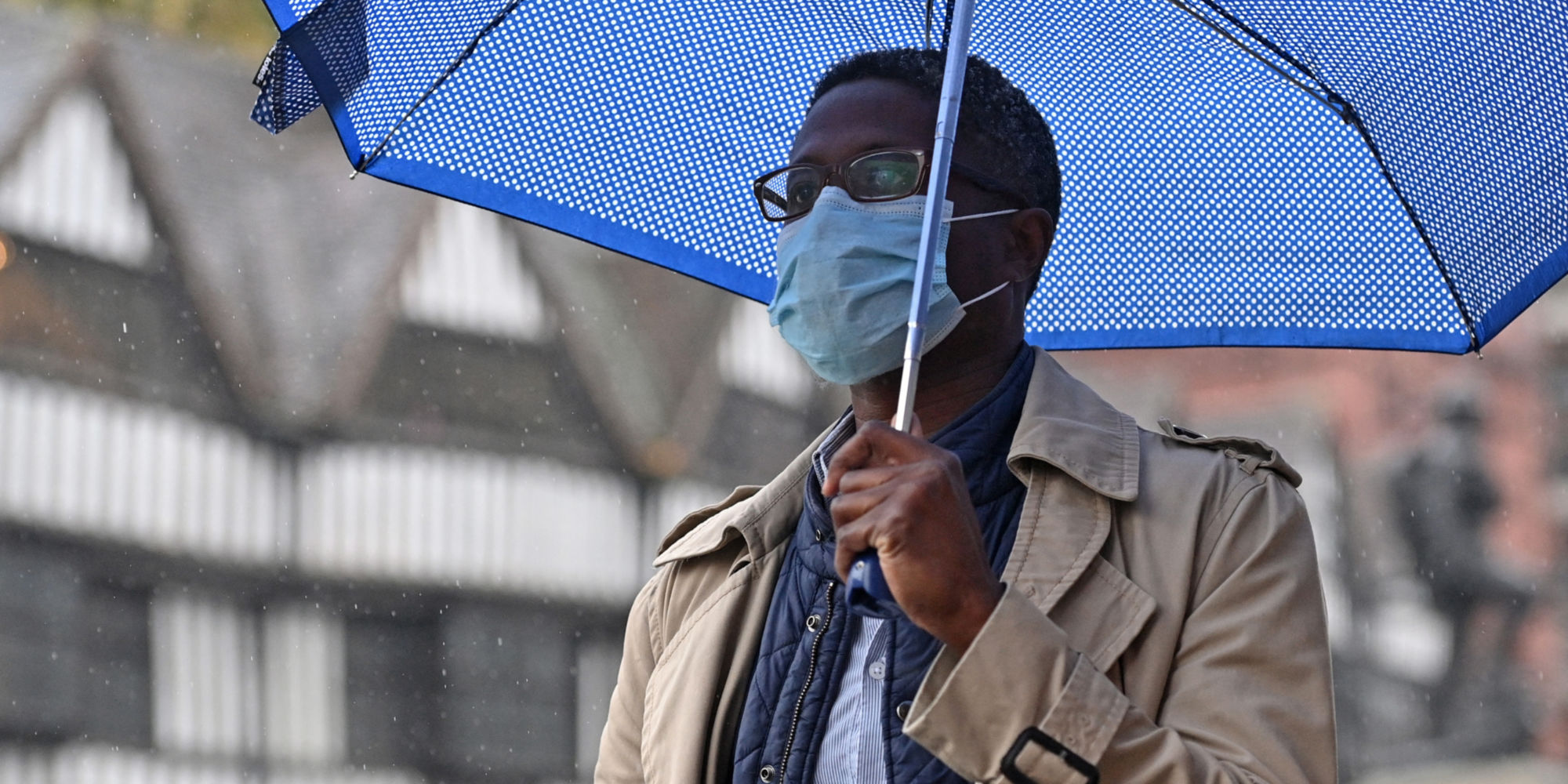 DECRYPTAGE - Covid-19 : comment la météo influence la circulation du virus DECRYPTAGE - Covid-19 : comment la météo influence la circulation du virus