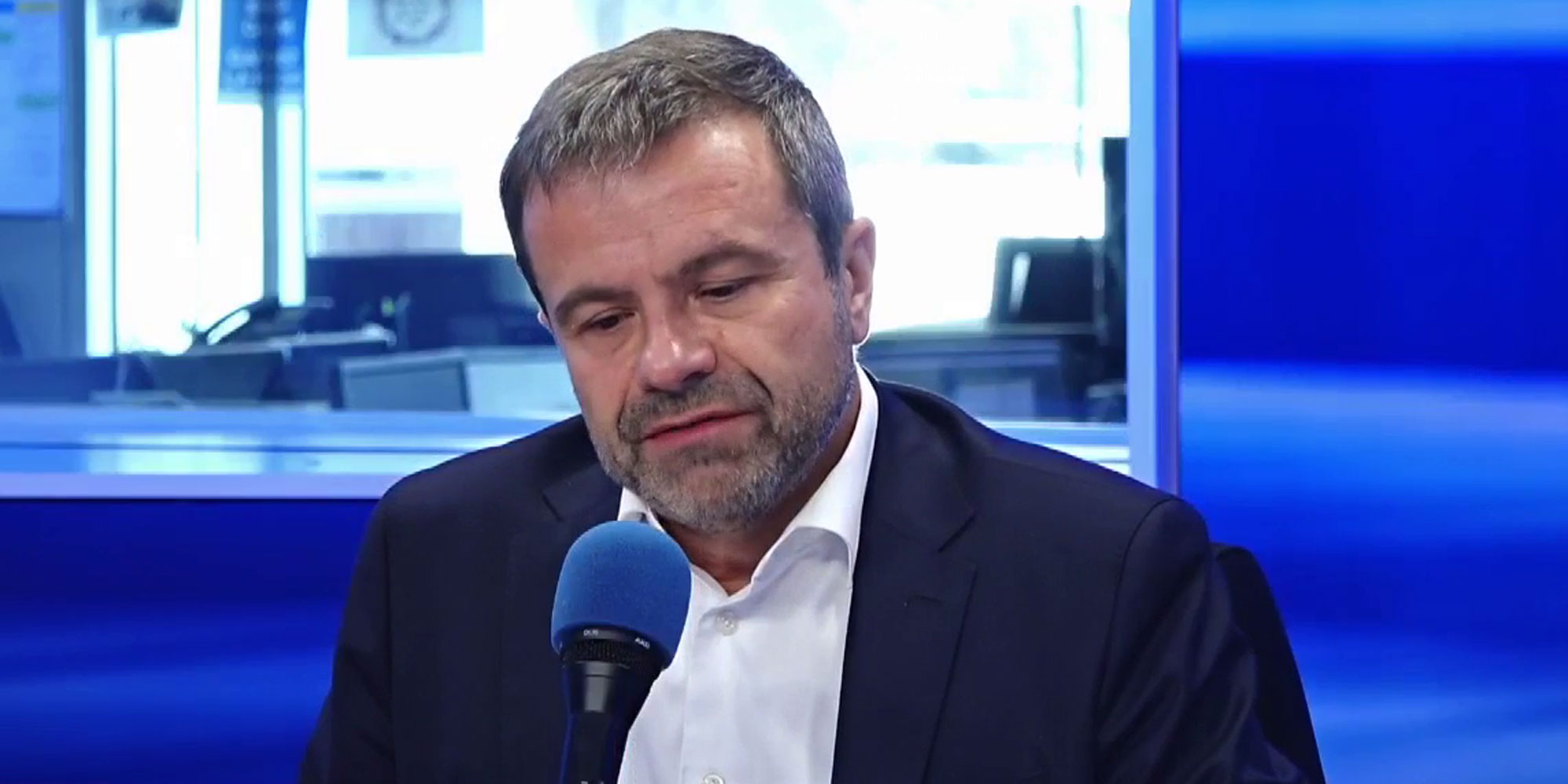 Tf1 Journal 13H : Le Jt Du 13h De Tf1 Du 31 Mai Les Infos Videos ...