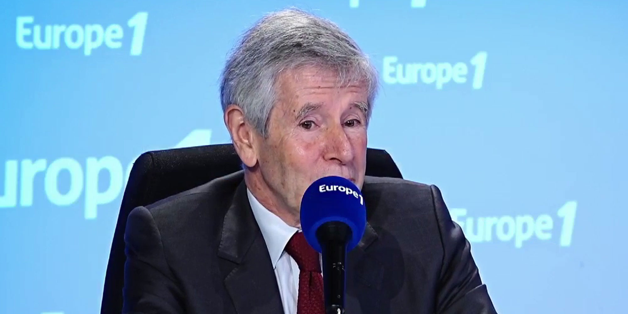 Alain Minc : "Le ministre de l'Intérieur a fait un pas de côté à un ...