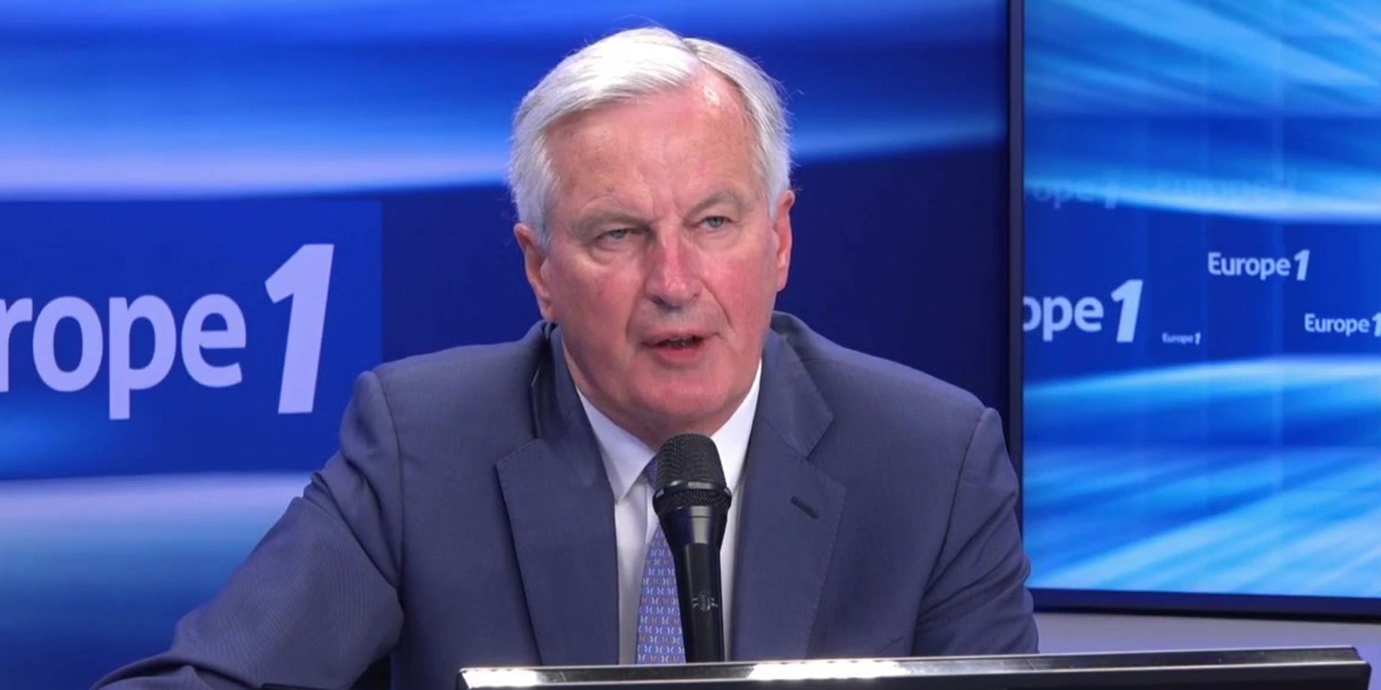 Michel Barnier dénonce les "propos indignes" de Jean-Luc Mélenchon