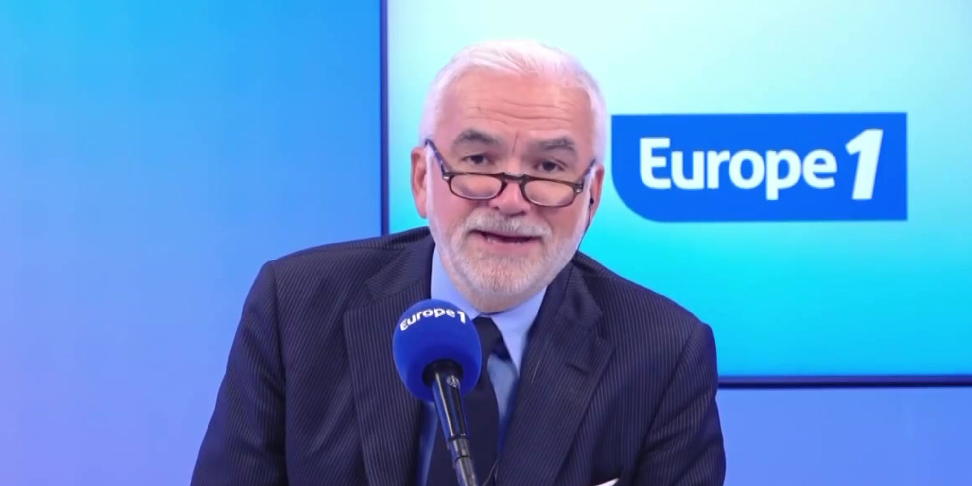 Le Roi Charles III en France