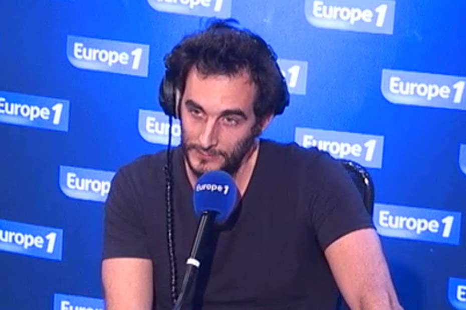 Matthieu passe de l'âne au coq