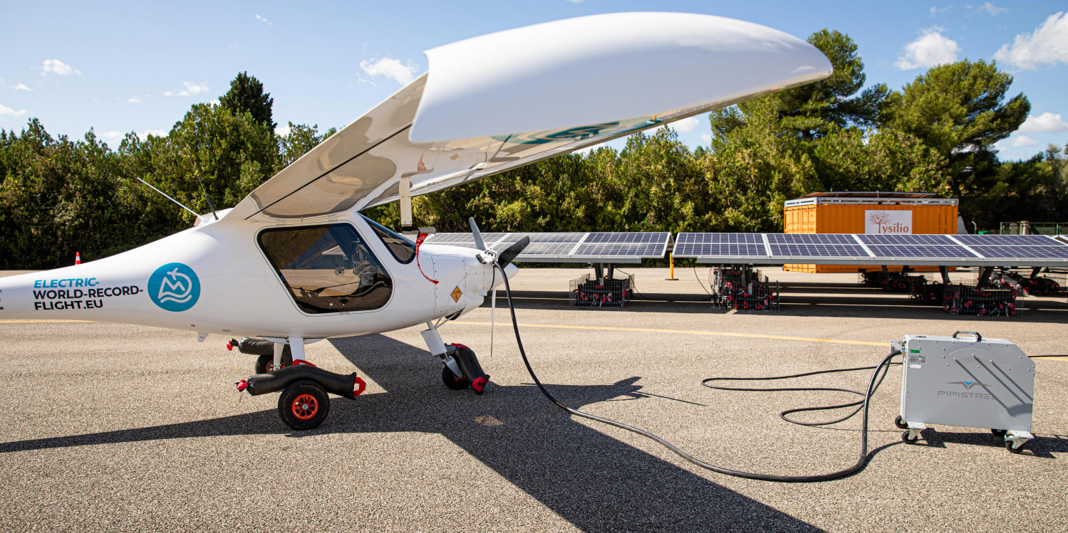 «C'est quand même pas mal» : le premier avion de tourisme électrique en ...