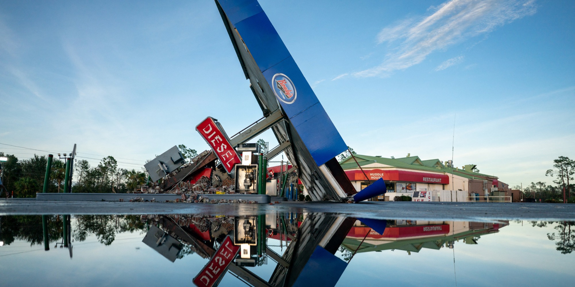 L'ouragan Milton renforcé en catégorie maximale, le Mexique et la ...