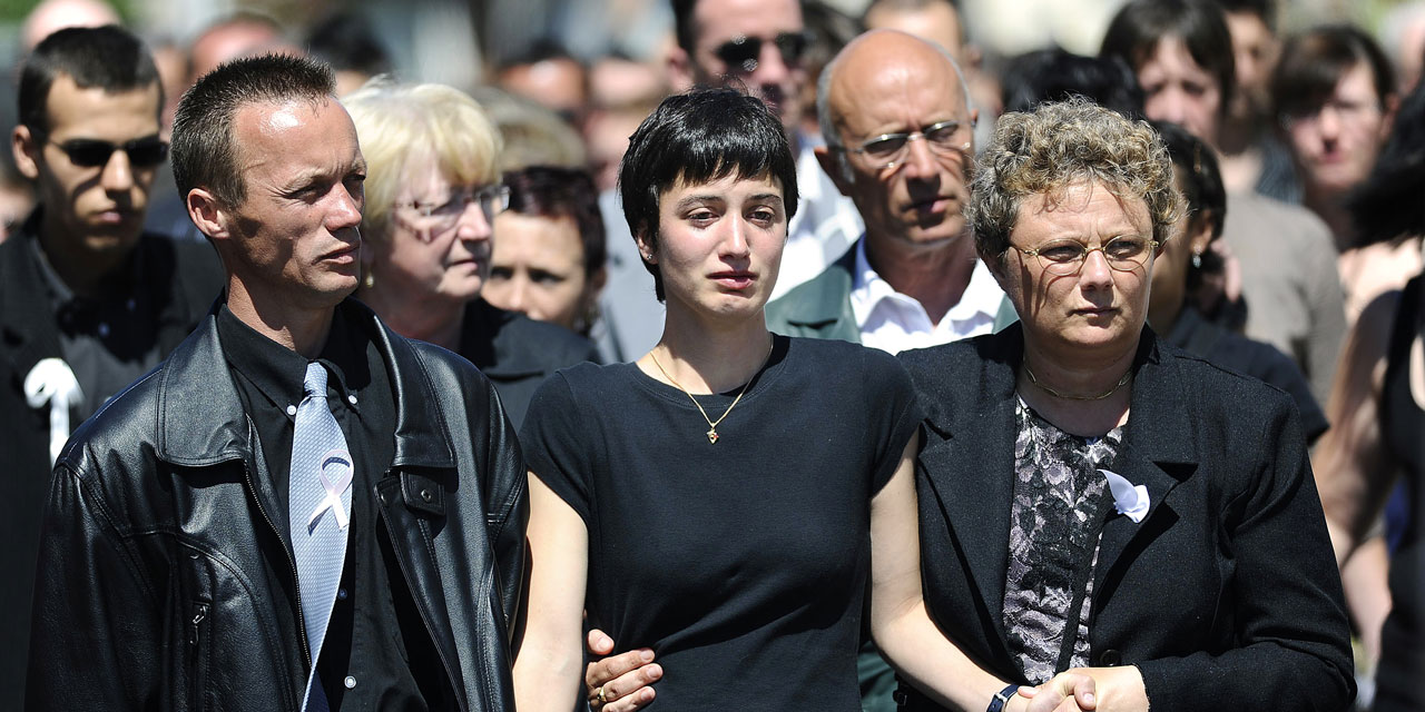 Procès Meilhon : la jumelle de Laetitia Perrais face à l'accusé