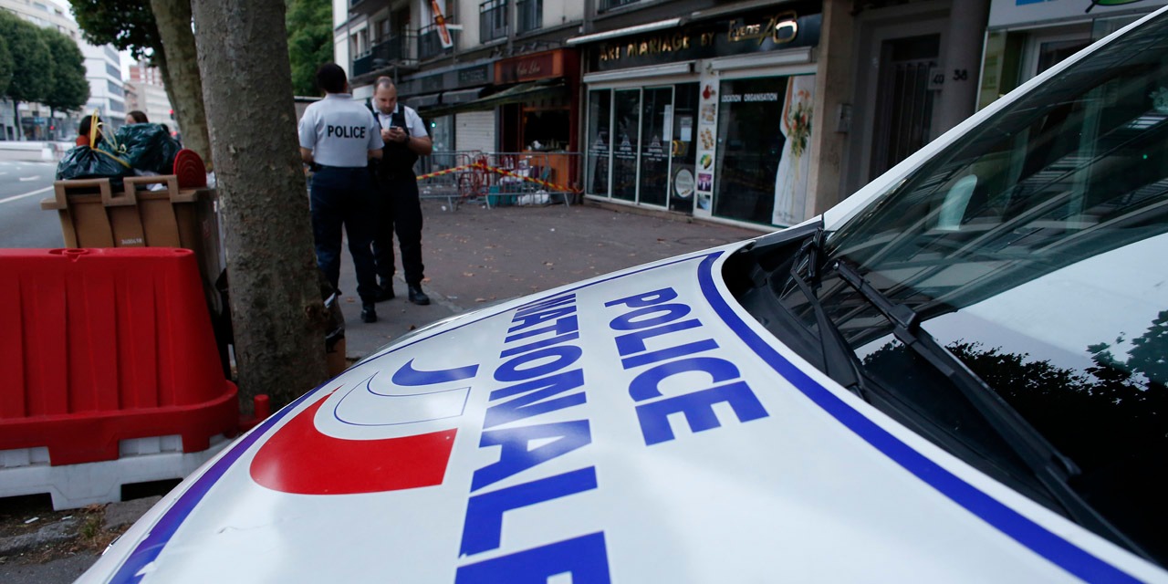 Var : une lycéenne passionnée par les tueurs en série poignarde un camarade