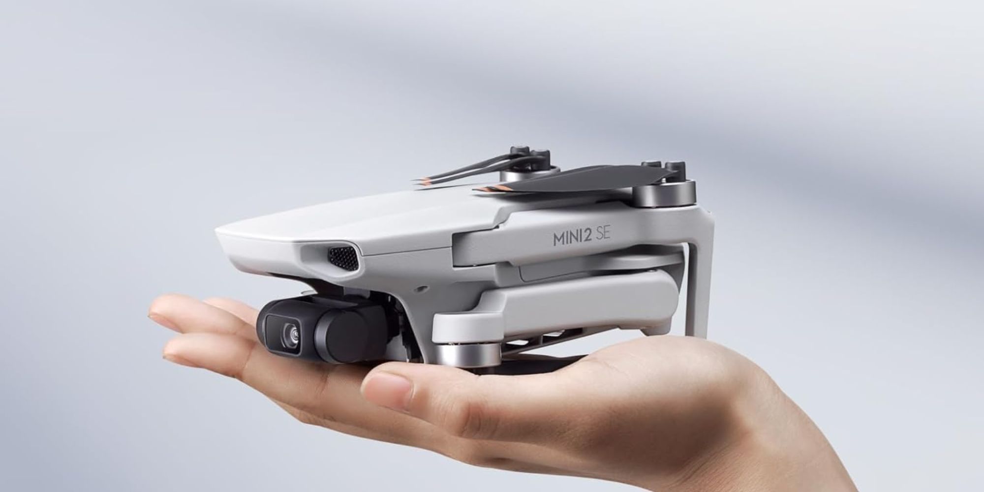 Numéro 1 des ventes chez Amazon, le drone DJI Mini 2 SE est encore ...