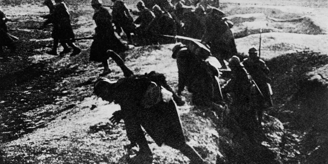 Première Guerre mondiale : les corps de cinq Poilus identifiés, 106 ans ...