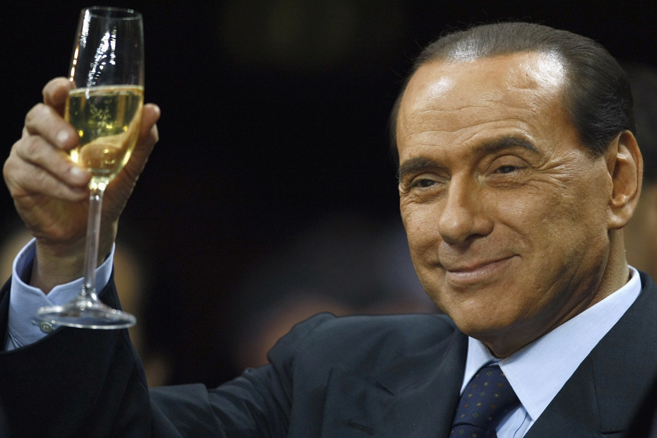 Berlusconi défend ses soirées bunga-bunga