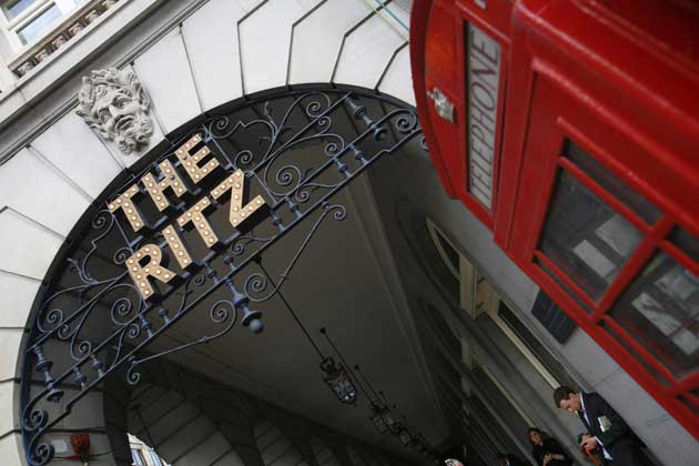 Cinq ans de prison pour l’escroc du Ritz