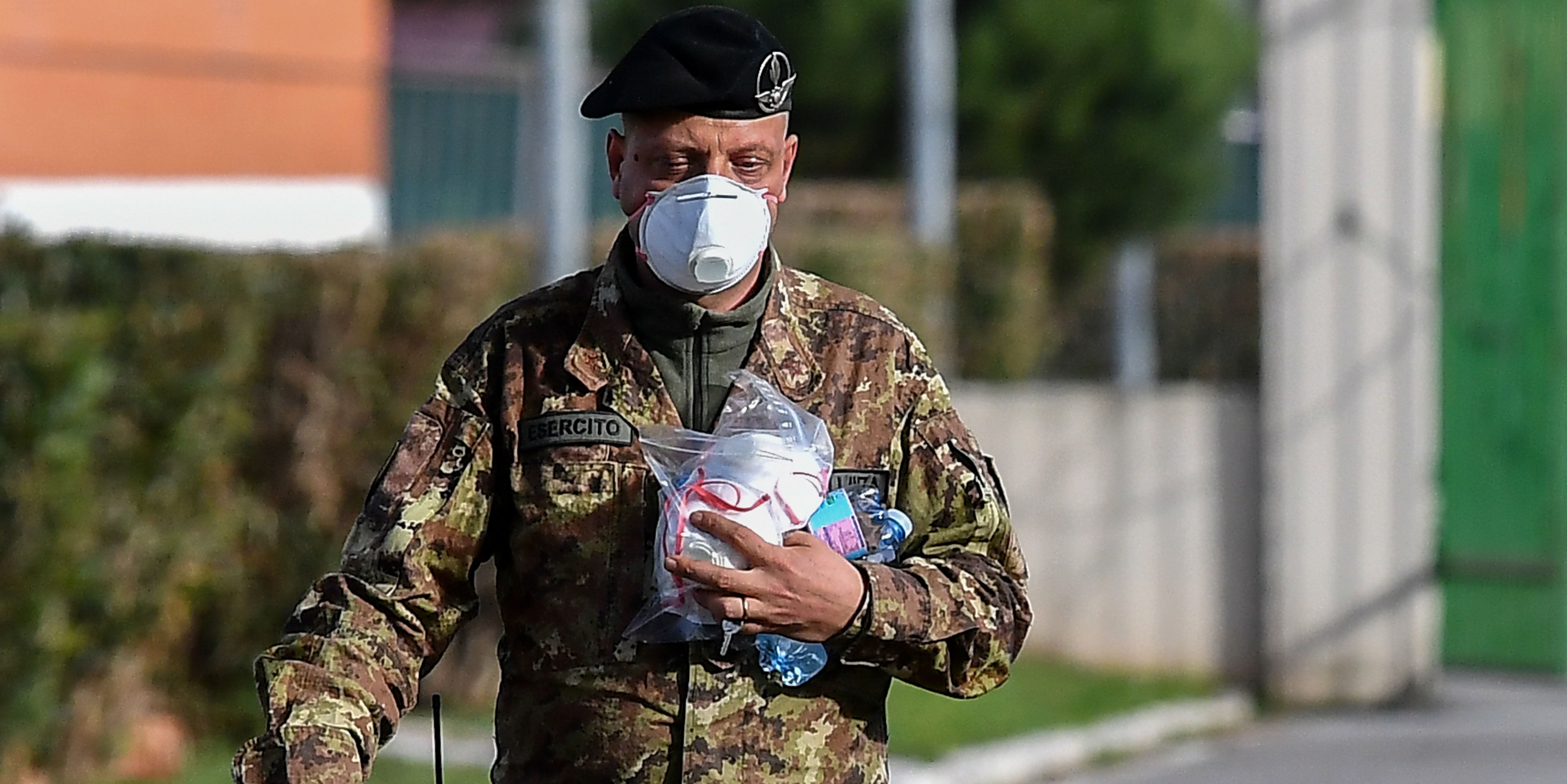 Coronavirus en Italie : au moins 11 villes à l'isolement, près de 80 cas