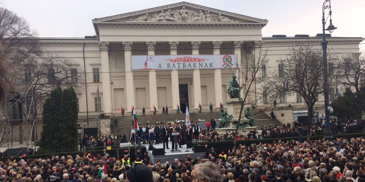 En Hongrie Les Pro Orbán Crient Leur Déception Moi Jétais Pour L