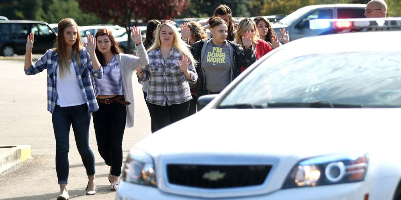 Etats Unis Ce Que Lon Sait De La Fusillade Mortelle Sur Un Campus