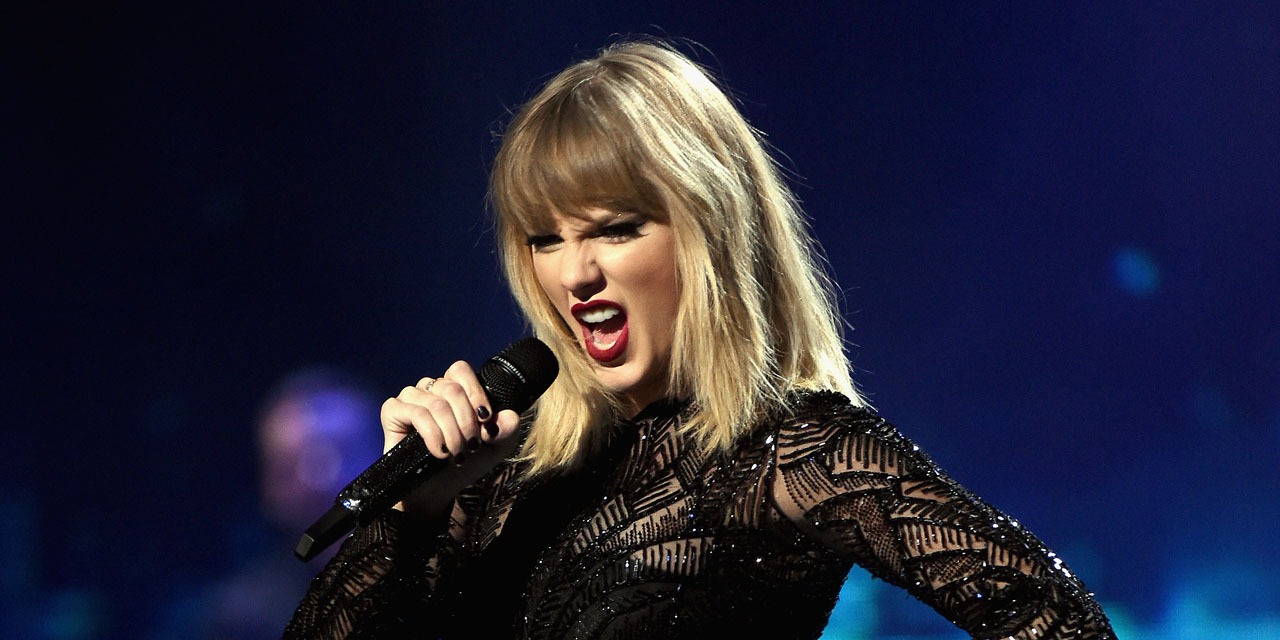 États Unis La Popstar Taylor Swift Votera Pour Les Démocrates Aux