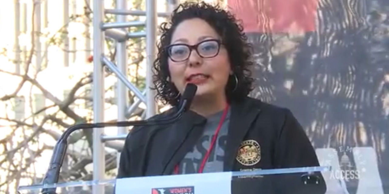 États Unis Une Députée Figure Du Mouvement Metoo Accusée De