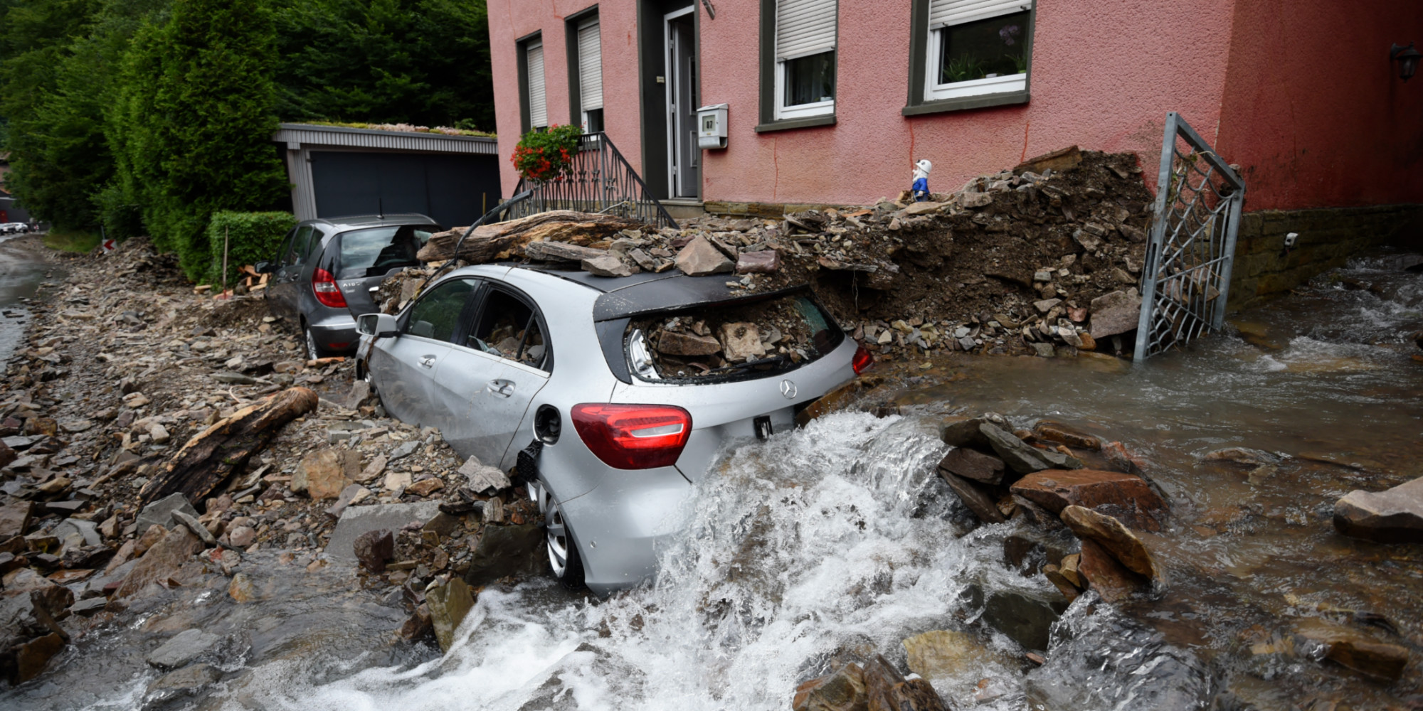 Inondations : le bilan grimpe à 133 morts en Allemagne, 157 en Europe