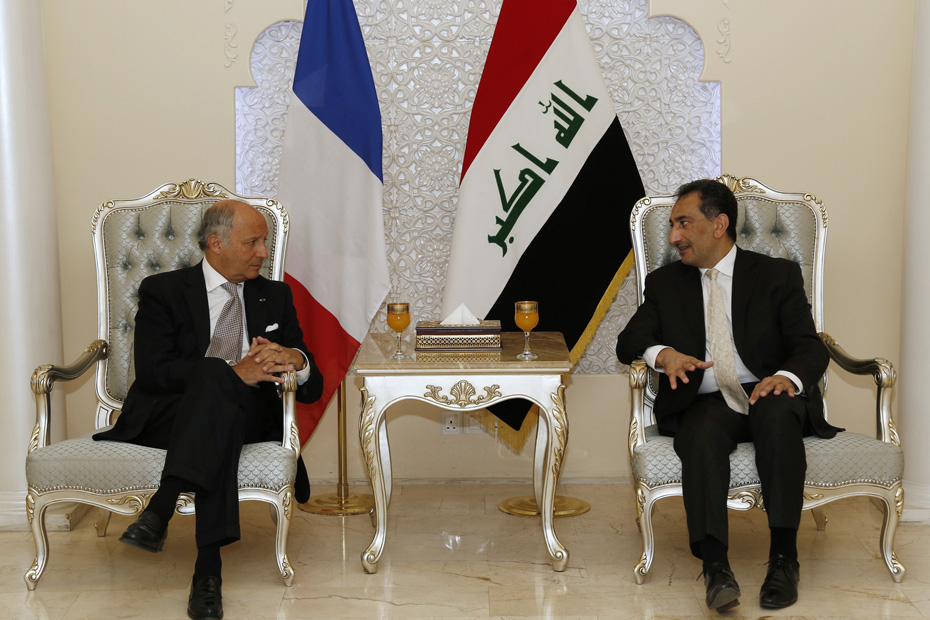 Irak : la France n'interviendra pas, mais pourrait fournir des armes