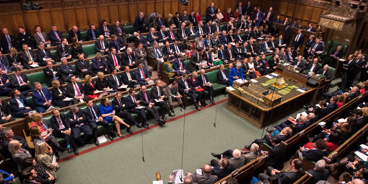 Les députés britanniques votent contre un Brexit sans accord