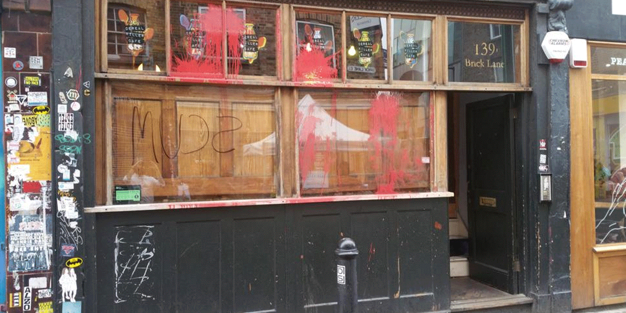 Londres : des manifestants anti-gentrification s'attaquent à un bar