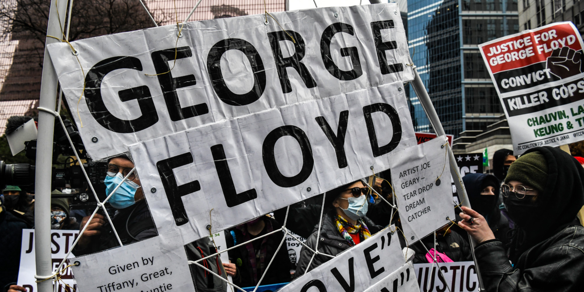 Mort de George Floyd : place aux délibérations du jury après un ...