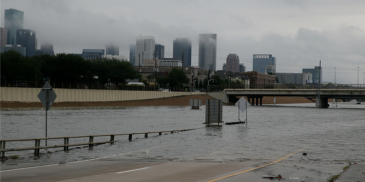 Ouragan Harvey : la reconstruction du Texas va coûter très cher aux ...