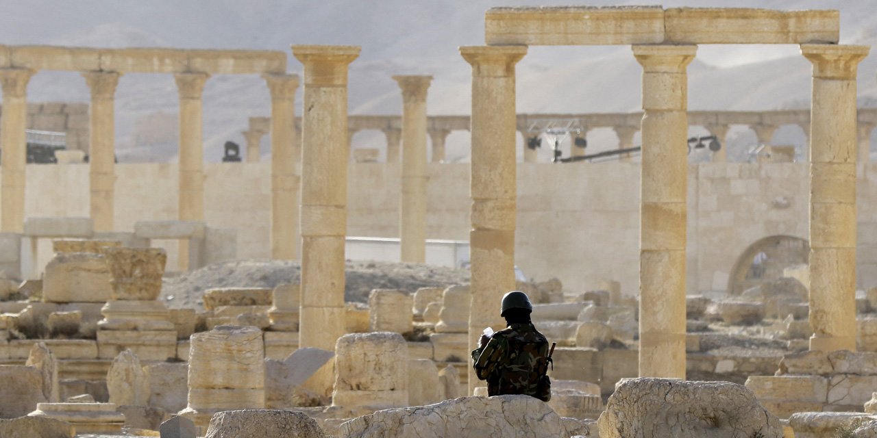 Palmyre : l'Unesco dénonce les "crimes de guerre" de Daech