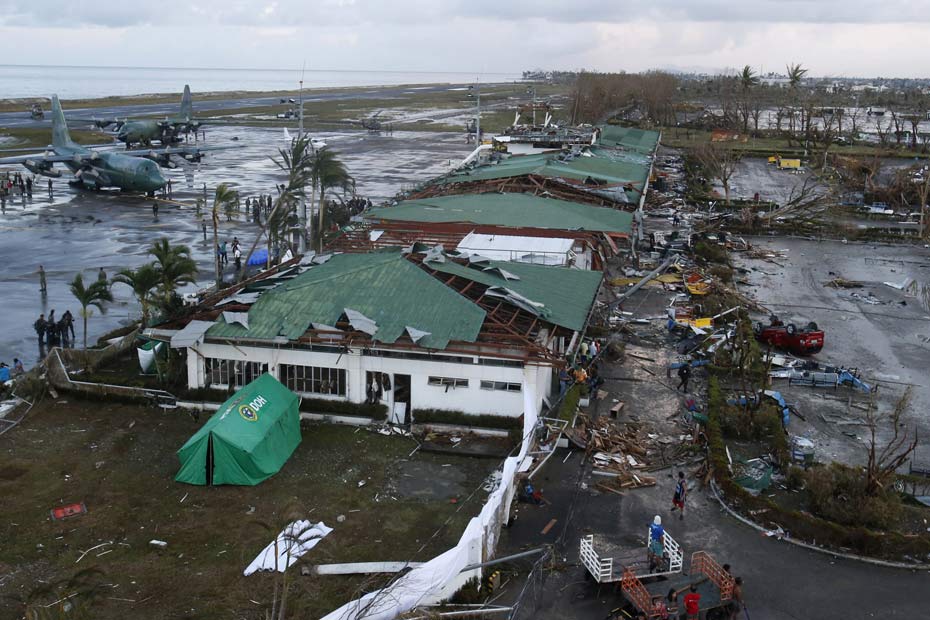 Philippines: le typhon a fait plus de 5.200 morts