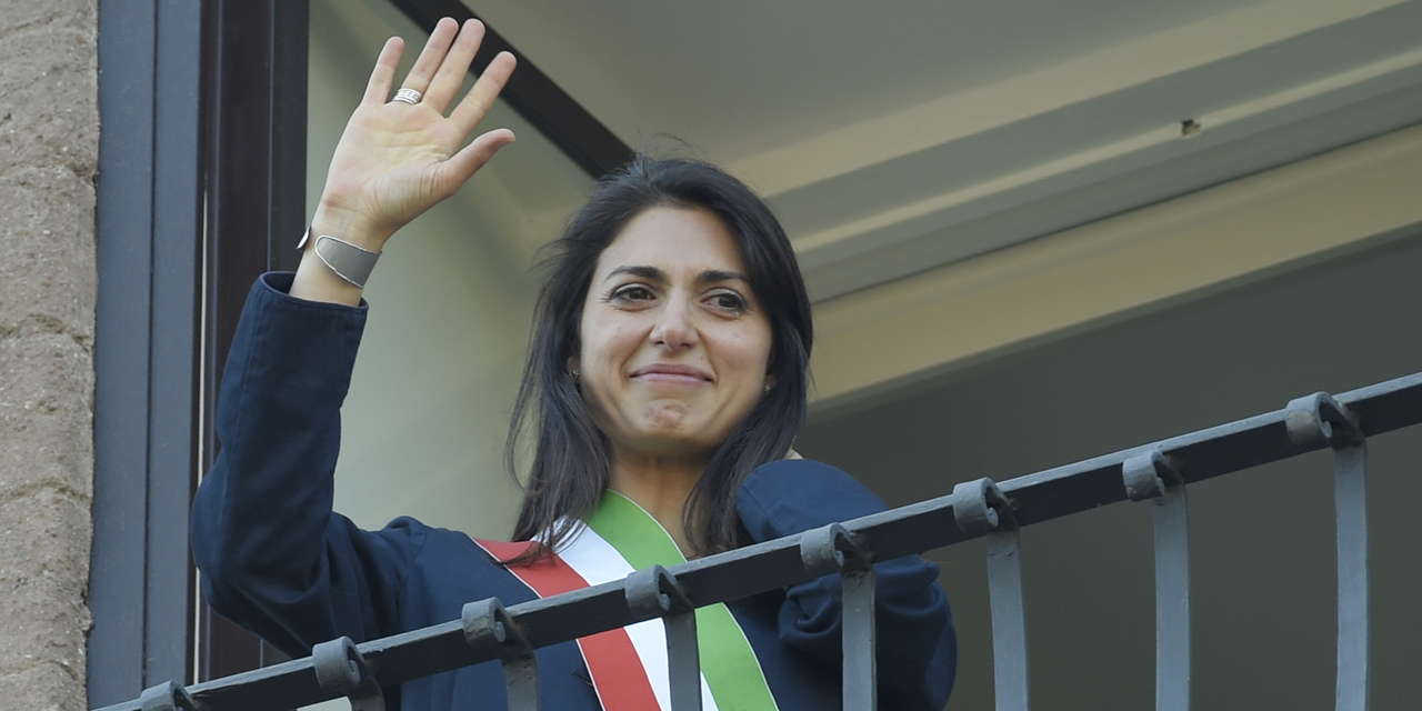 Rome : la maire, Virginia Raggi, en pleine tourmente