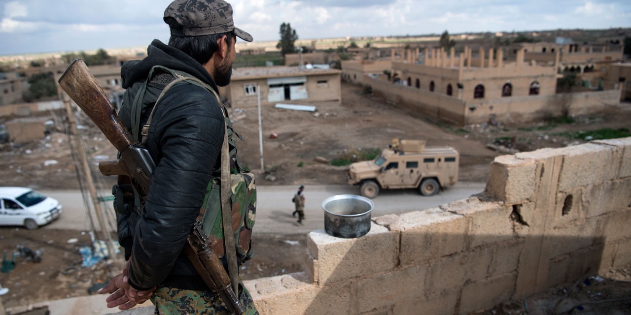 Syrie : les Kurdes ont remis 13 djihadistes français à Bagdad Syrie : les Kurdes ont remis 13 djihadistes français à Bagdad