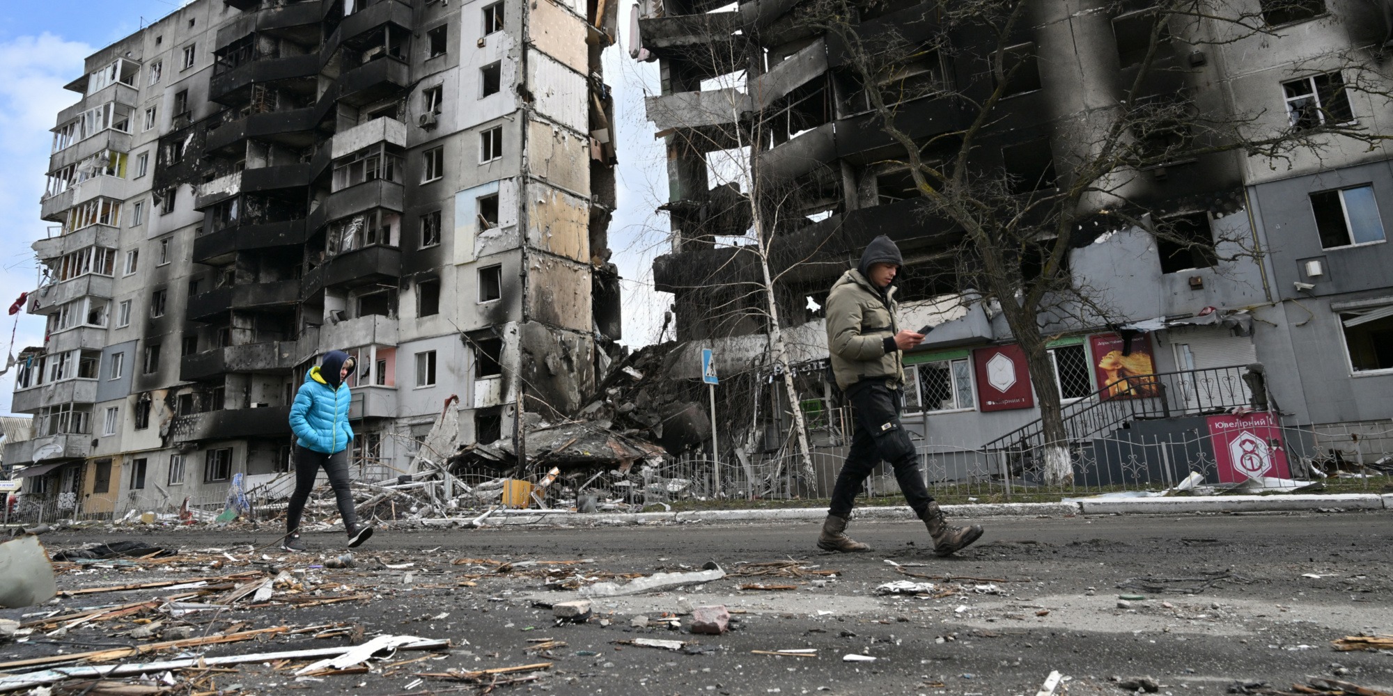 Ukraine : dix blessés après une attaque de missiles sur Kiev Ukraine : dix blessés après une attaque de missiles sur Kiev