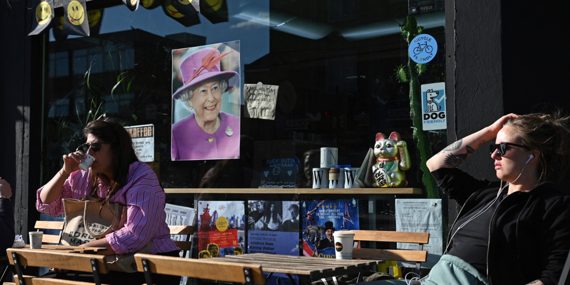 Un an après sa mort, la reine Elizabeth II est toujours dans la mémoire ...