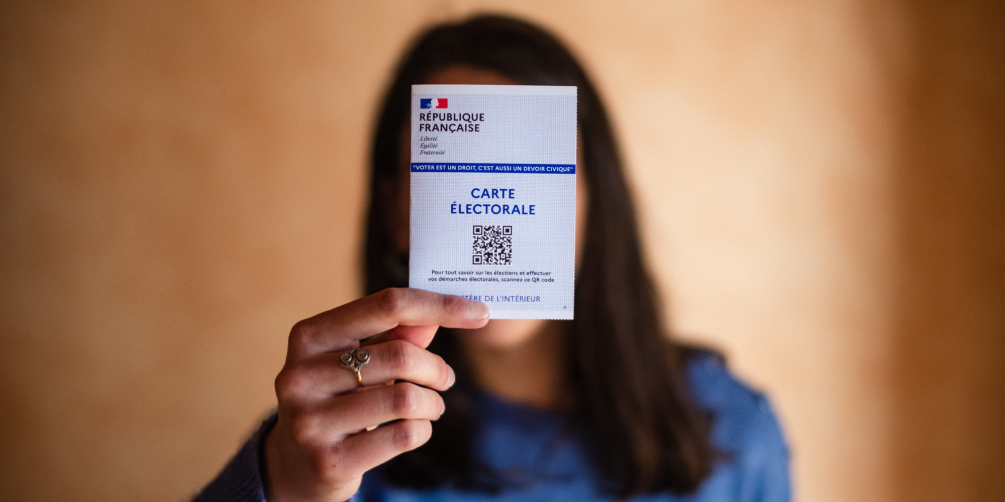 «Citoyennes !», le documentaire qui retrace le droit de vote des femmes en France, qui fête ses ...