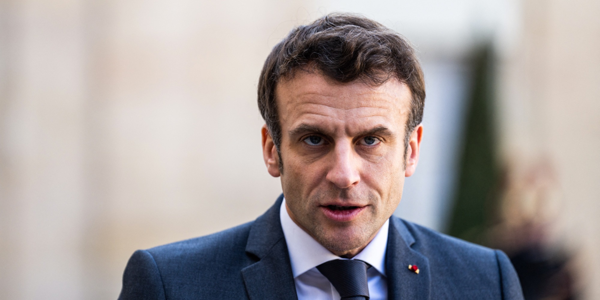 In Dijon Emmanuel Macron Defends Himself From Carrying Out A Right in-dijon-emmanuel-macron-defends-himself-from-carrying-out-a-right