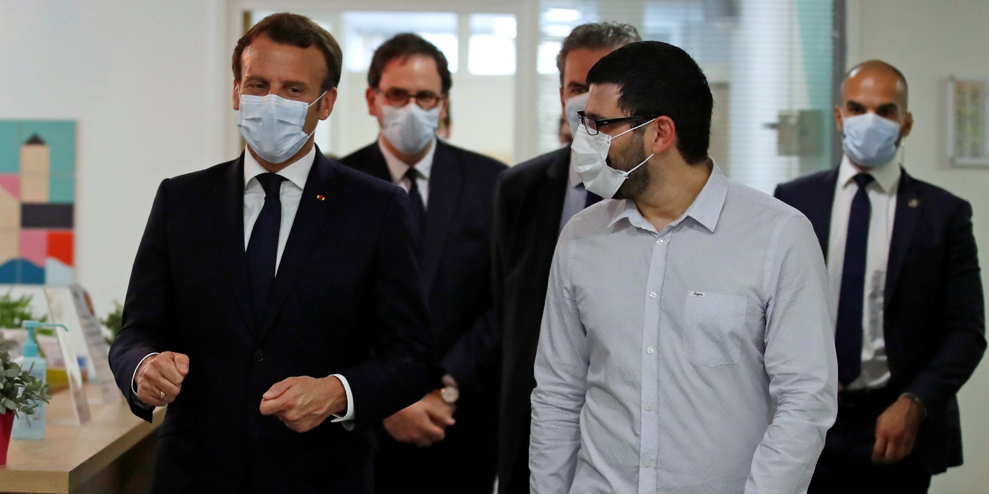 Coronavirus : Emmanuel Macron face à la "débrouille" de soignants de la ...
