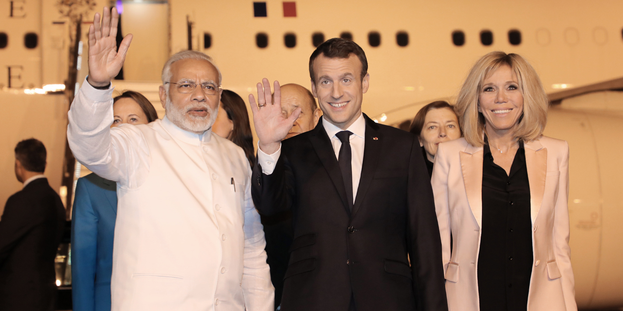 Emmanuel Macron est arrivé en Inde pour une visite d'État