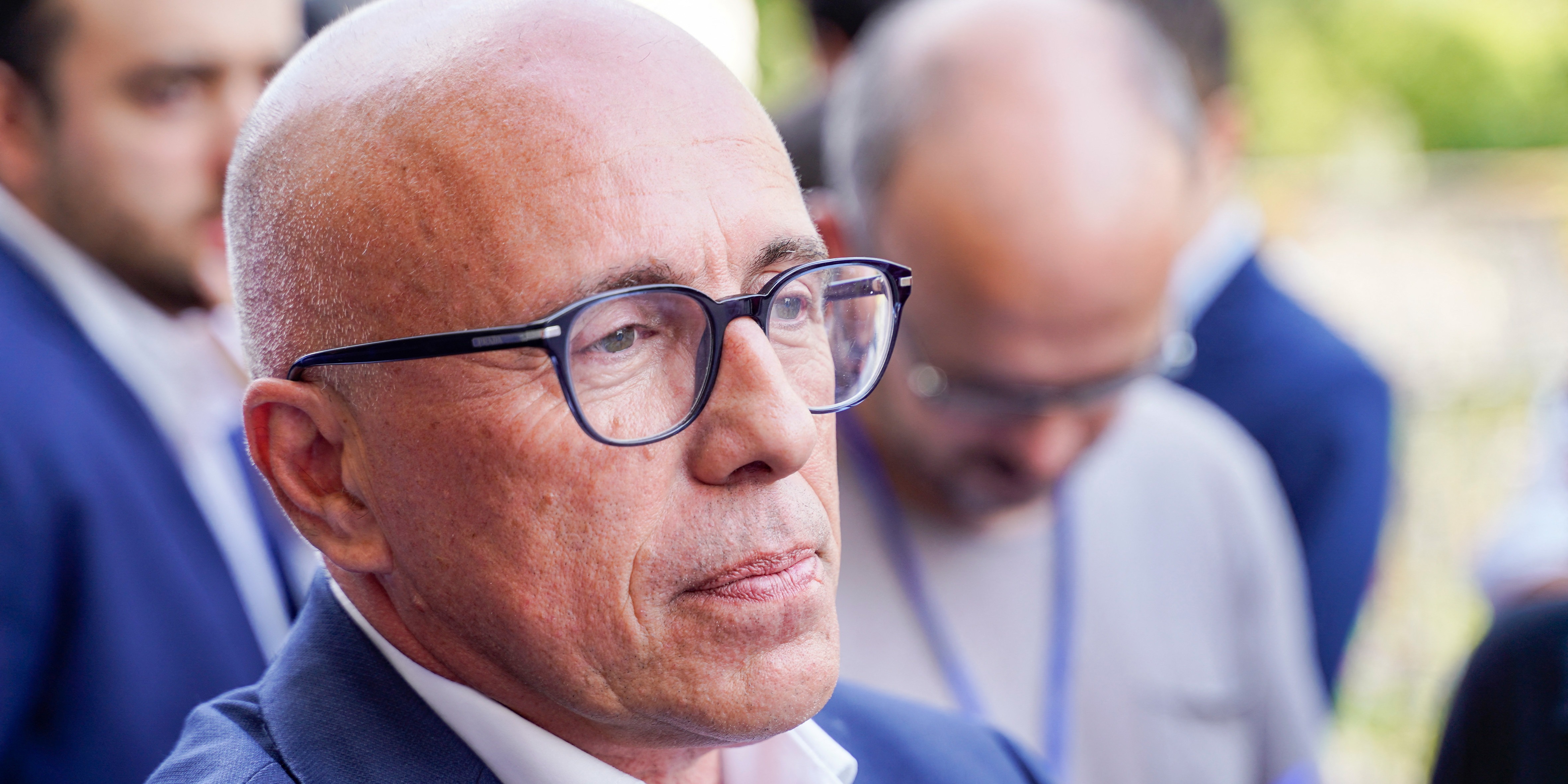 Eric Ciotti (LR) «totalement opposé» à un accord avec le gouvernement à ...