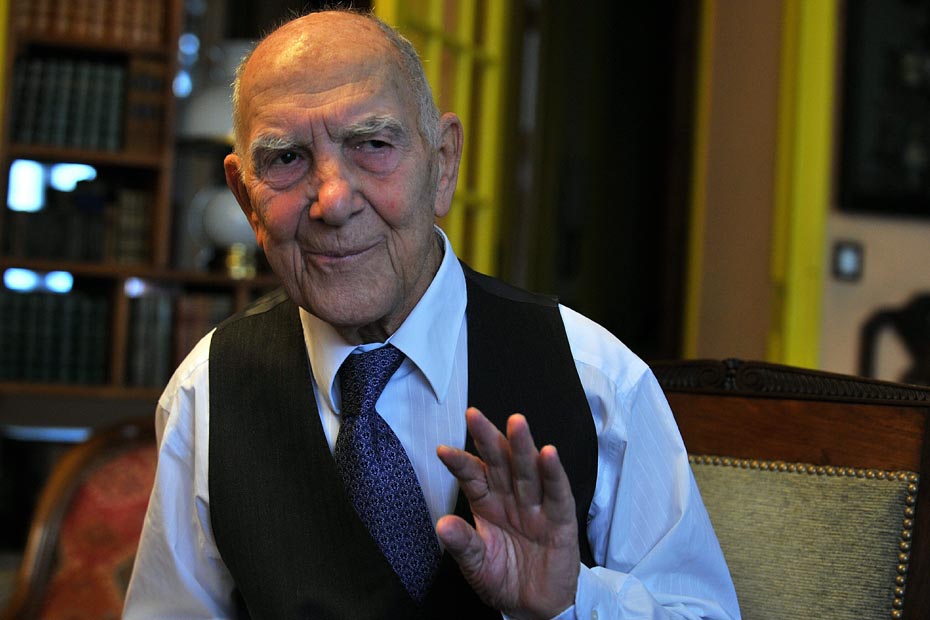 Hessel : la gauche lui rend hommage